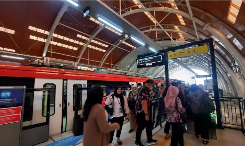 Ketahui Jadwal Keberangkatan LRT Jabodebek Selasa 28 November 2023 Ketahui Jadwal Keberangkatan LRT Jabodebek Selasa 28 November 2023